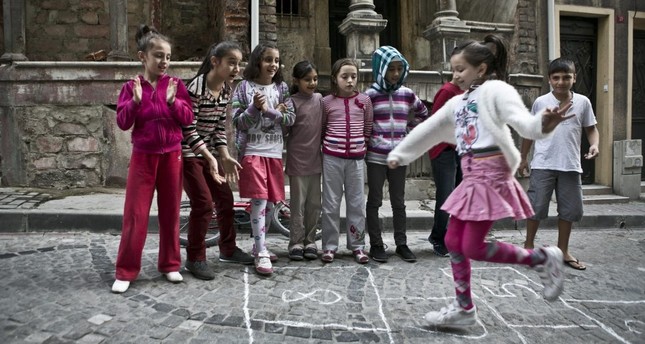 A little nostalgia for traditional street games forgotten by kids ...