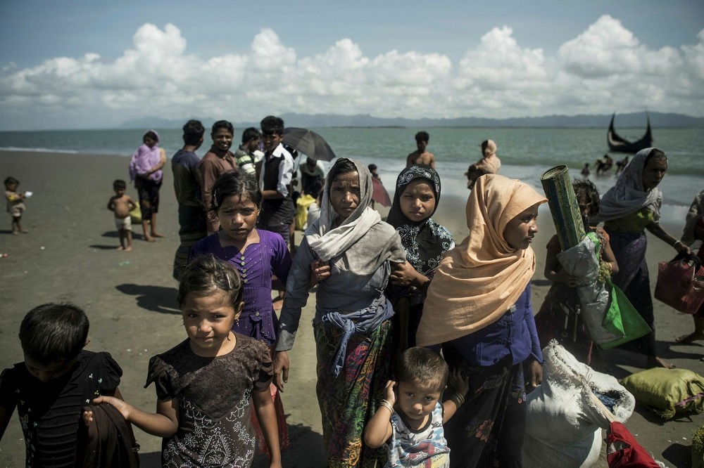 Humanitarian crisis continues as Rohingya Muslims still flee violence ...