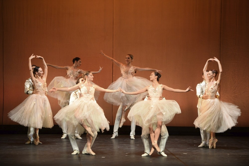 Mersin art lovers treated to opera and ballet shows | Daily Sabah