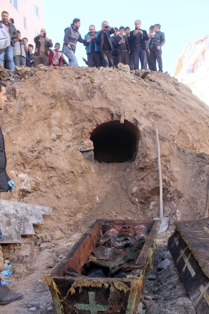 150-year old well preserved corpse of Czarist Russian general found in ...