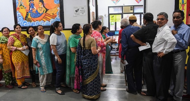 Voting begins in India's lengthy elections - Daily Sabah