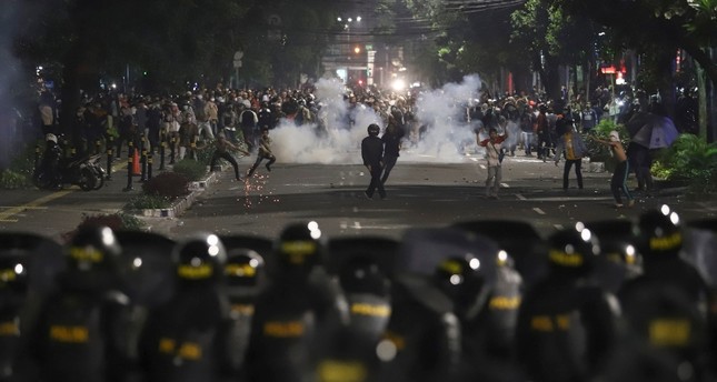 6 killed in Indonesia post-election riots - Daily Sabah
