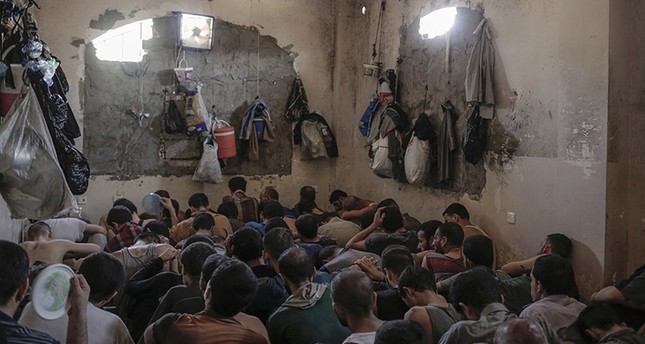 Suspected Daesh members held in cramped prison in Mosul, Iraq - Daily Sabah