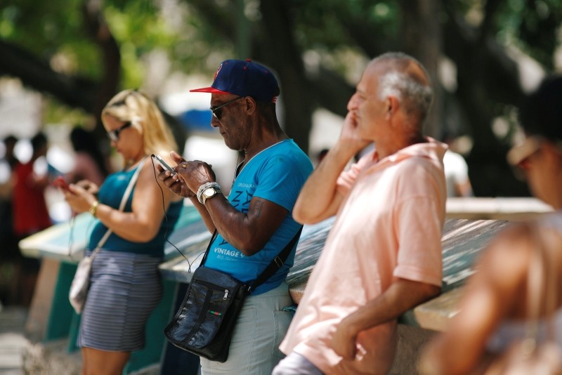 Cubans enjoy their day of free internet as gov't prepares to roll out ...