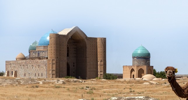 Photographer looks to bring Islamic world together - Daily Sabah