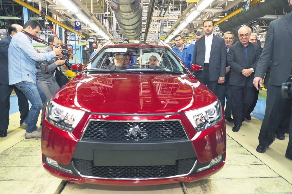 Absent from America, French cars drive into Iran election | Daily Sabah