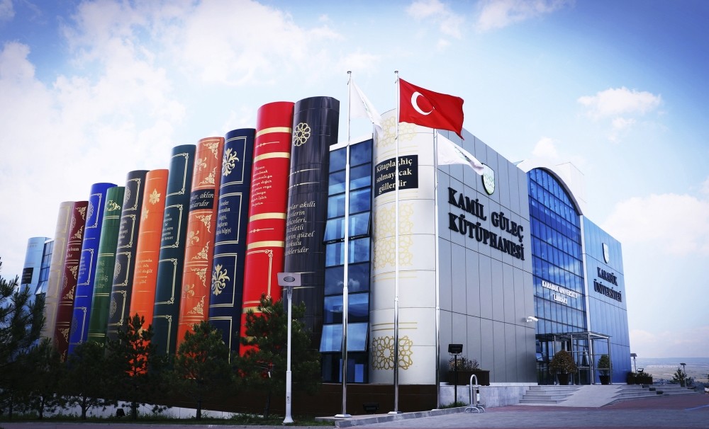 Visitors throng to unique library in Turkey | Daily Sabah