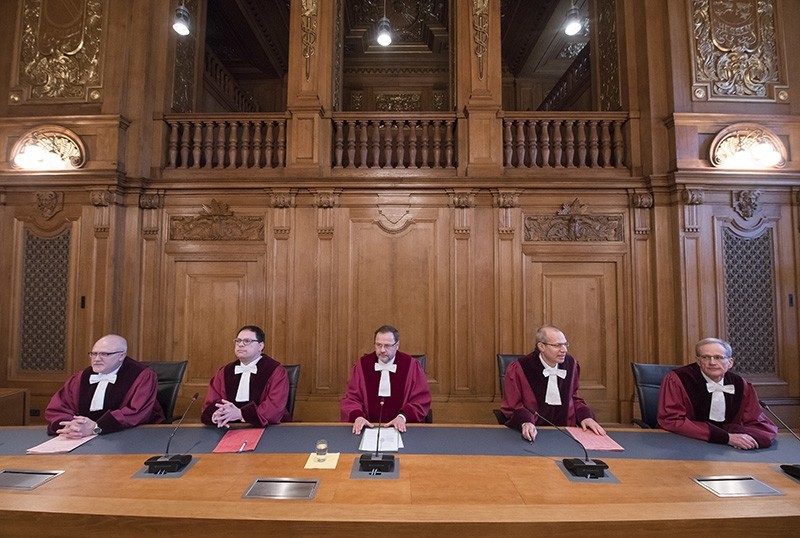 German court approves ban on diesel cars to combat pollution | Daily Sabah