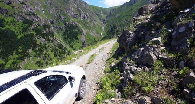 Derebaşı Bends: Where danger becomes a thrill for tourists in Turkey ...