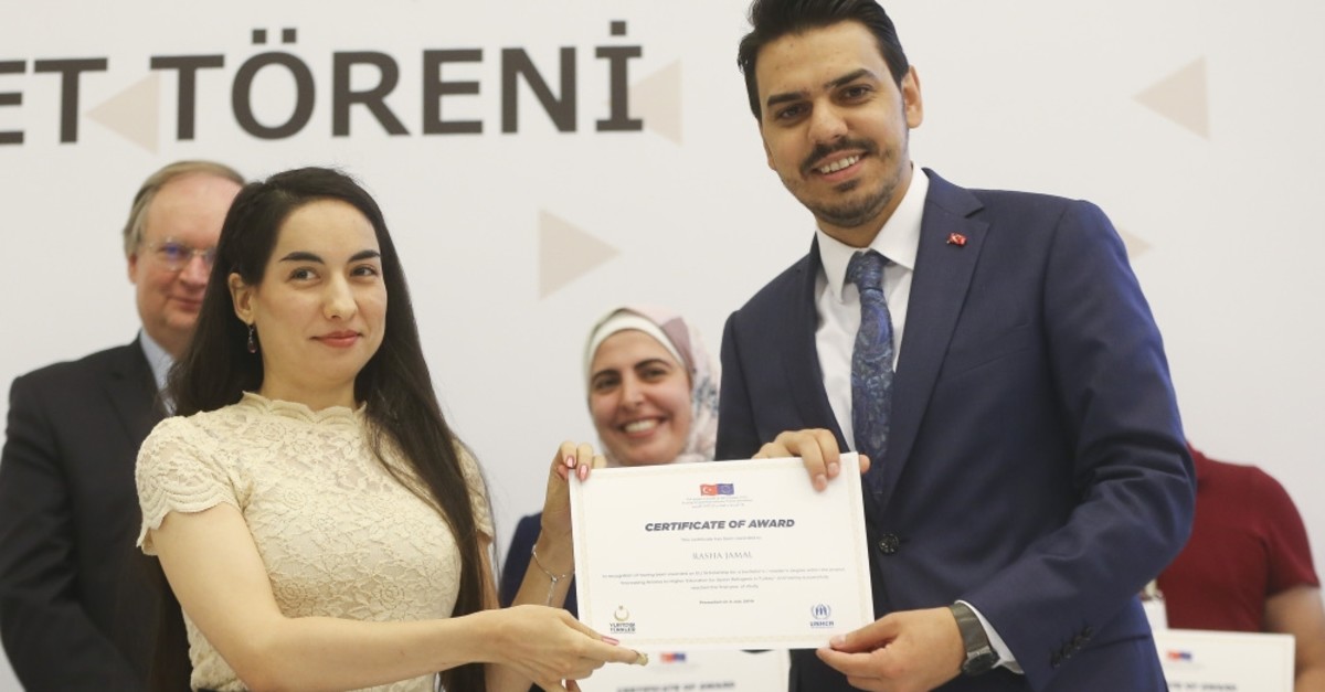 Syrian university students mark graduation away from home | Daily Sabah