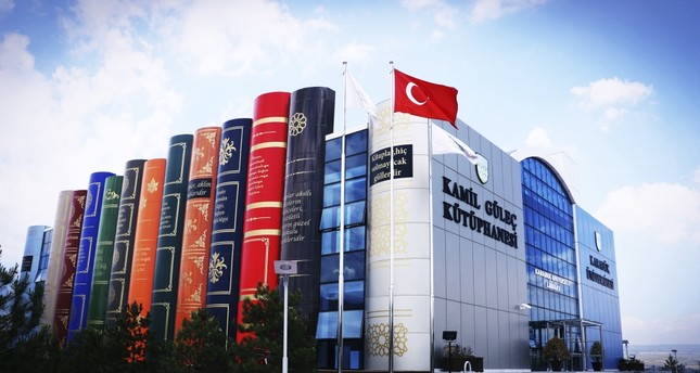 Visitors throng to unique library in Turkey - Daily Sabah