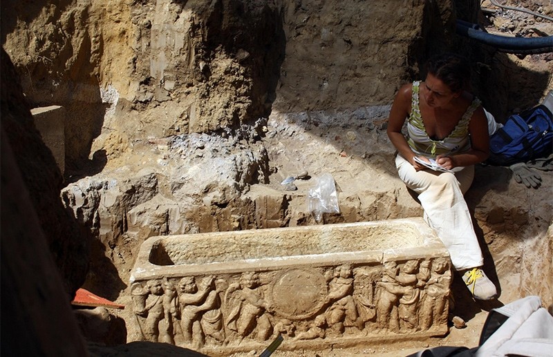 2 Ancient Roman Sarcophagi Found Near Football Stadium In Rome Daily