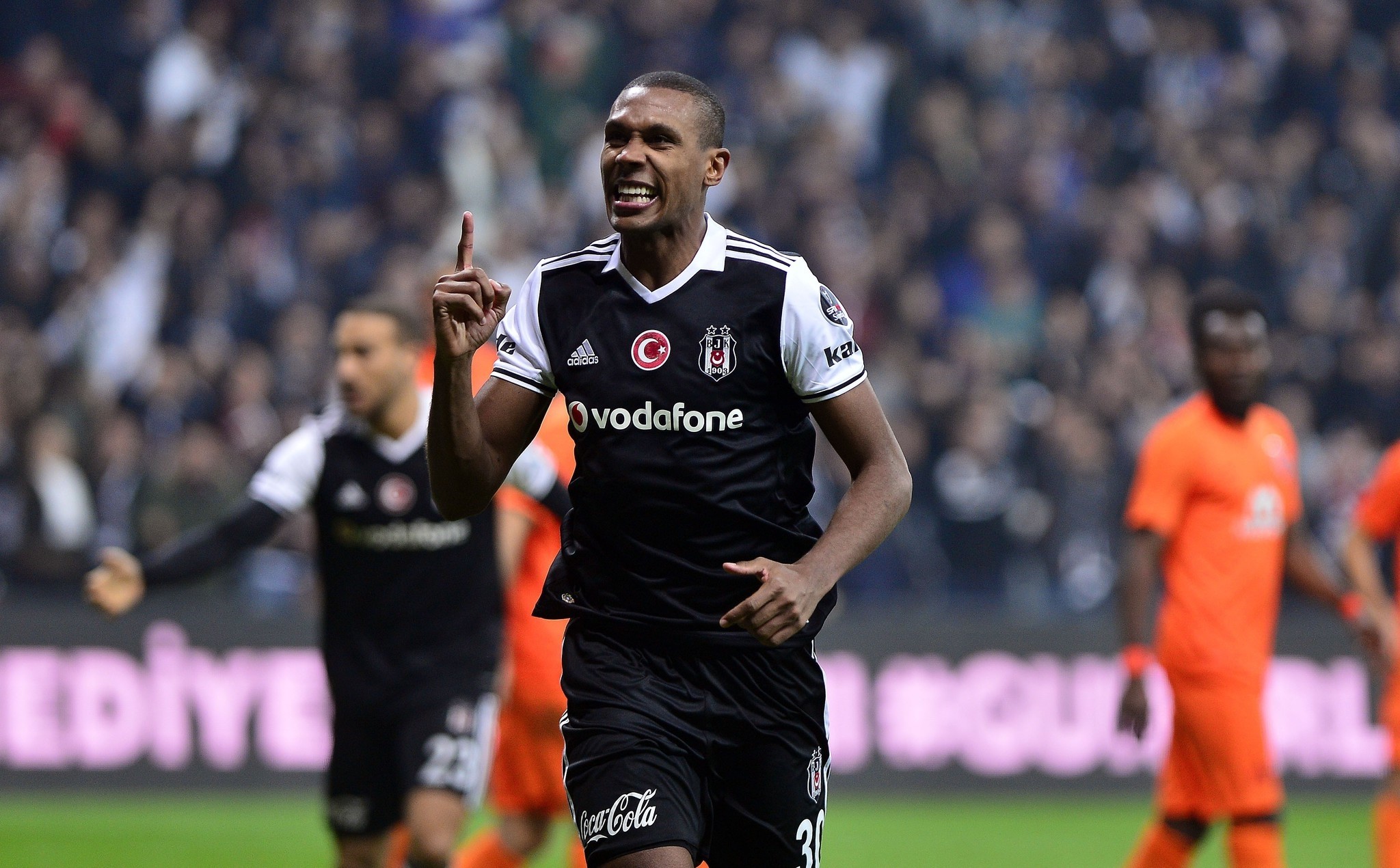 Beşiktaş defender Marcelo joins Lyon after clubs agree €7.5M fee ...