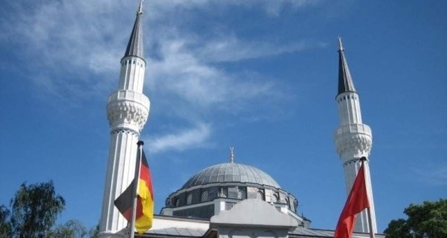 Germany's Muslims skeptical of new imam training project - Daily Sabah