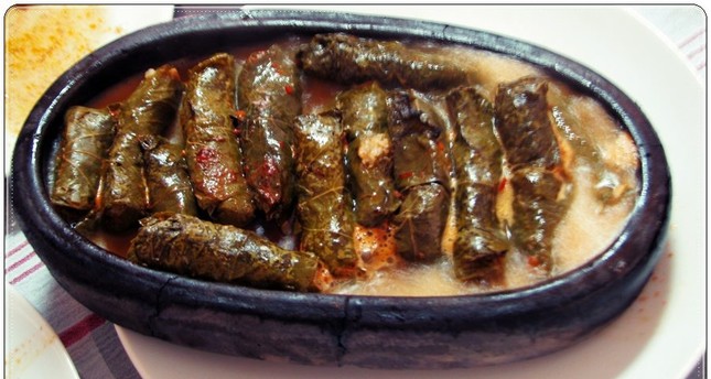 'Sarma' in earthenware: A traditional dish with a twist - Daily Sabah