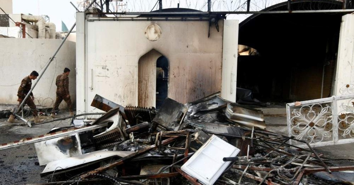 Iraq sets up 'crisis cells' as day's death toll hits 13 | Daily Sabah