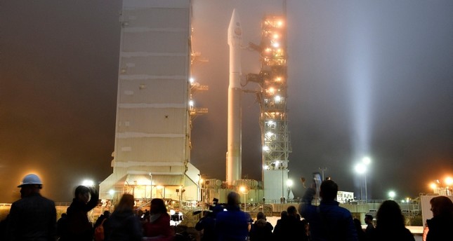 NASA's InSight spacecraft heads toward Mars - Daily Sabah