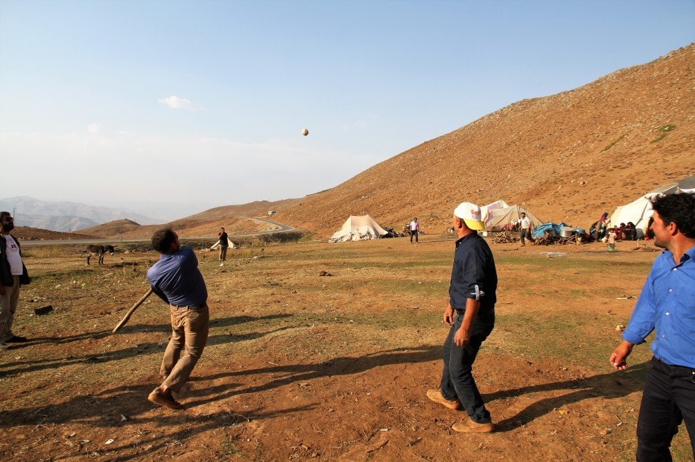 Nomads play games of their ancestors in flatlands | Daily Sabah