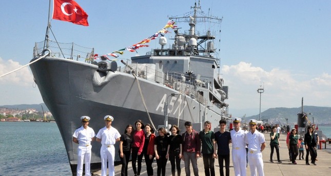 Turkish navy’s submarine and training ship welcomes visitors in ...